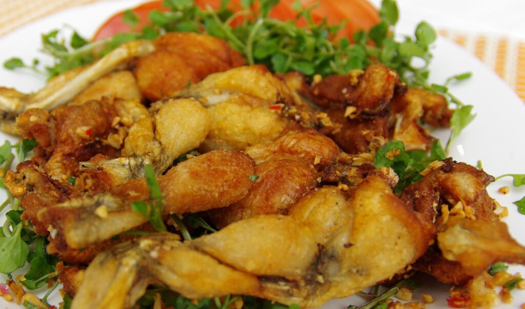 Gợi ý món ăn: Thịt ếch chiên nước mắm - Culinary corner, Knowledge ...